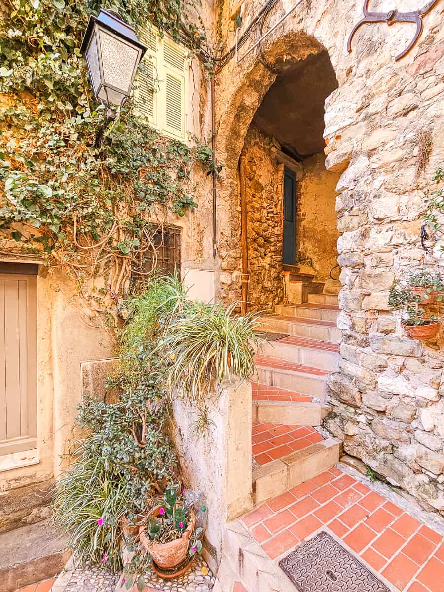 How to Take a Day Trip to Menton from Nice